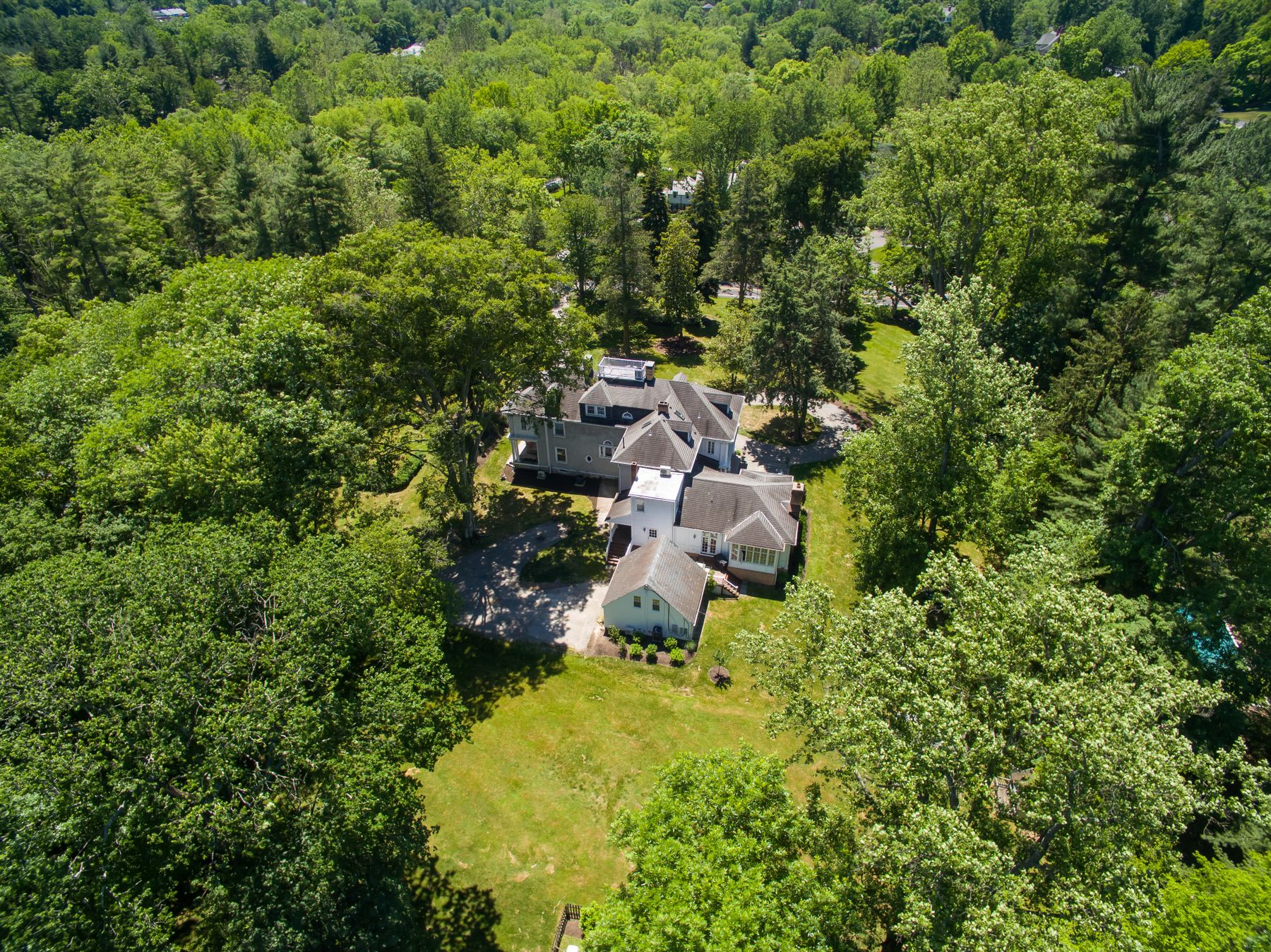 1818 Ruxton Road, Towson, MD 21204 | Hometrack Real Estate Marketing