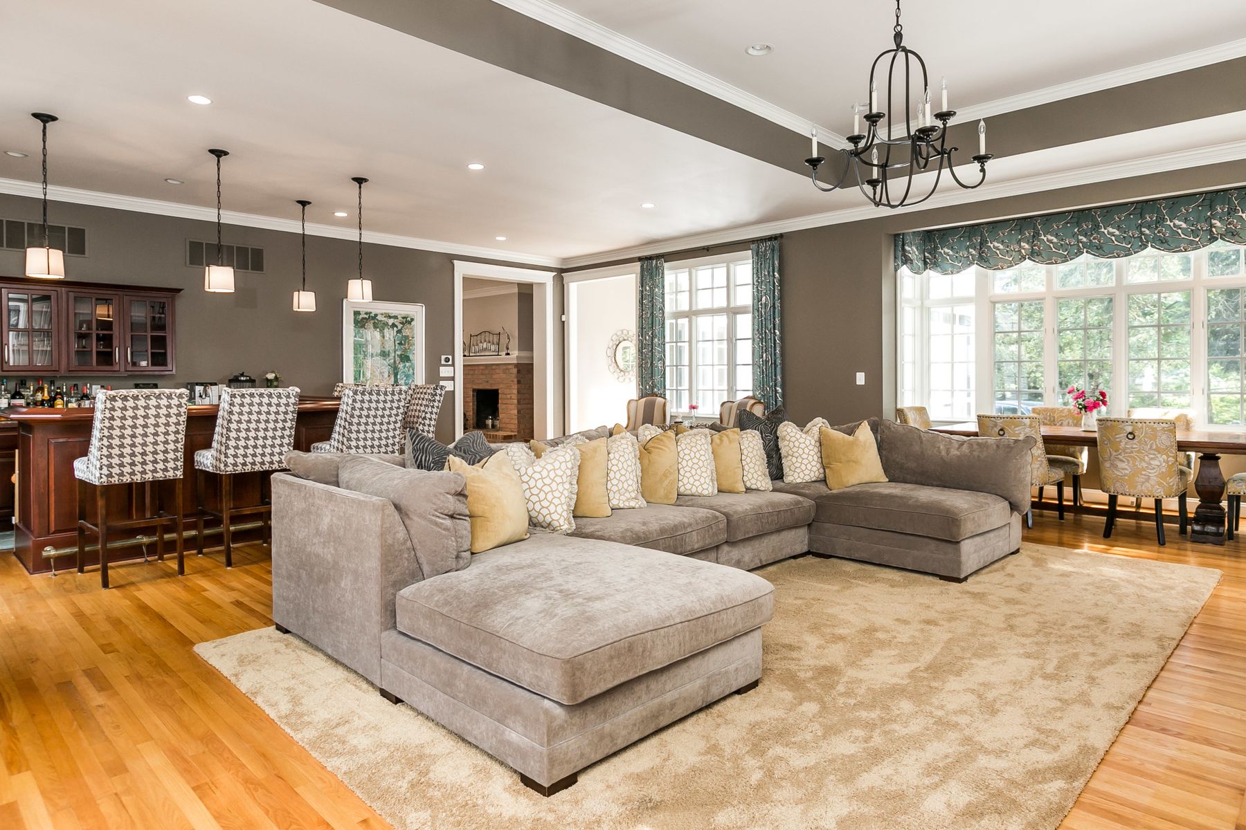 1818 Ruxton Road, Towson, MD 21204 | Hometrack Real Estate Marketing