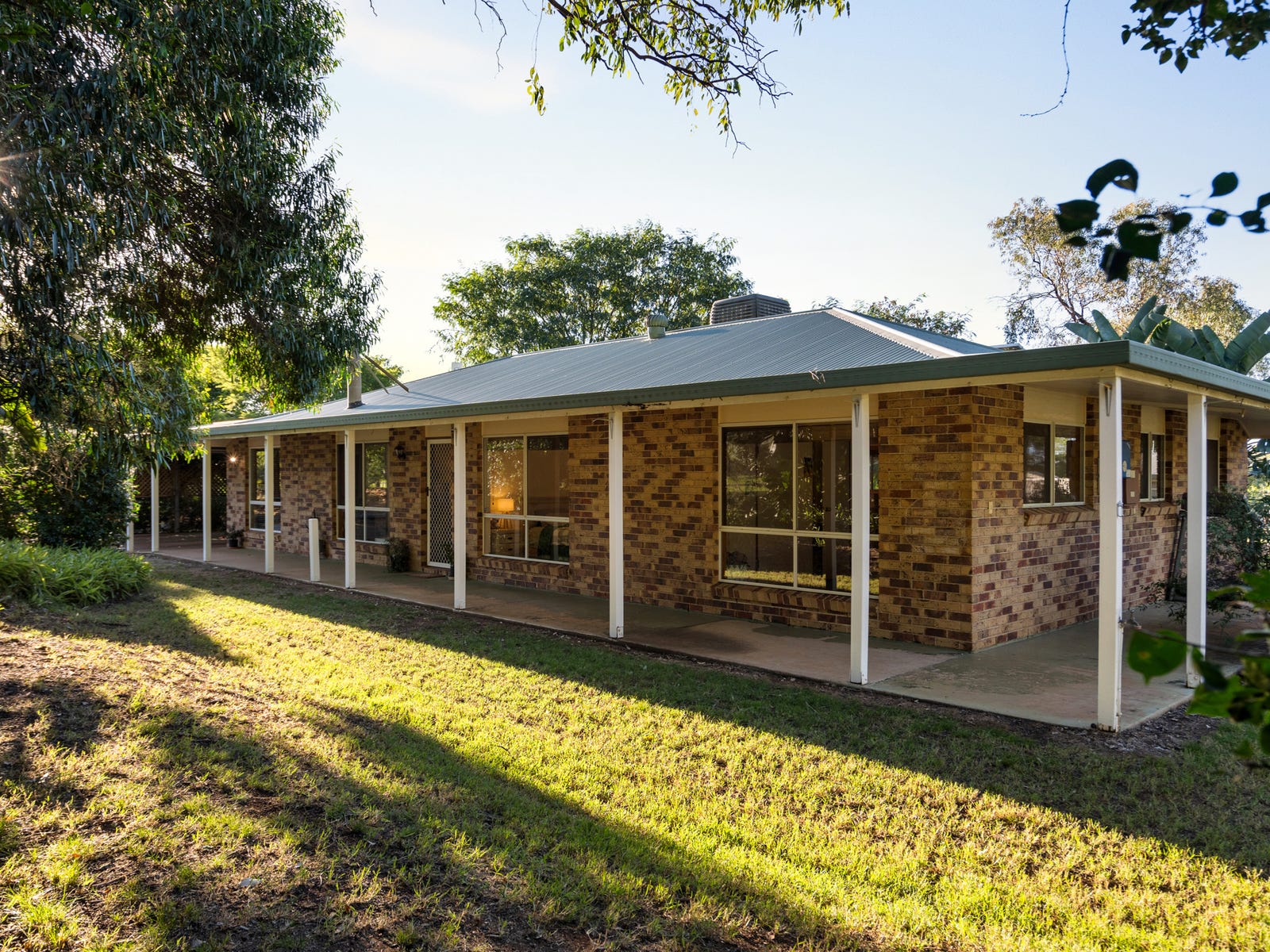 Horse Property For Sale Oakey Qld 4401 | 5 Adair Street