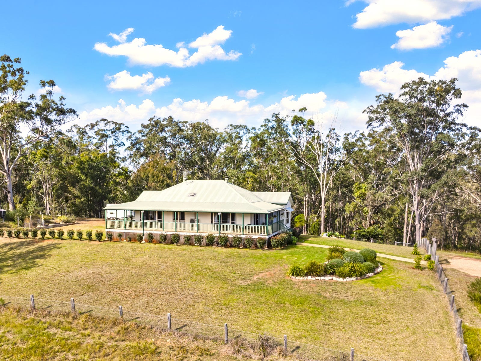 Horse Property For Sale Geham Qld 4352 | 9371 New England Highway