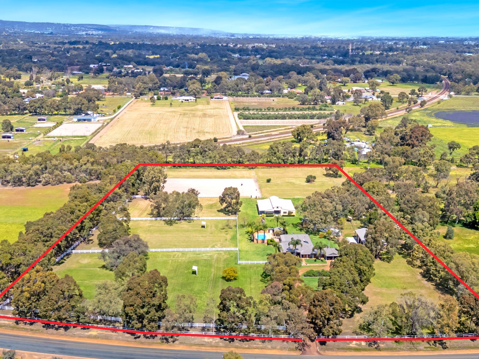Horse Property For Sale Brigadoon WA 6069