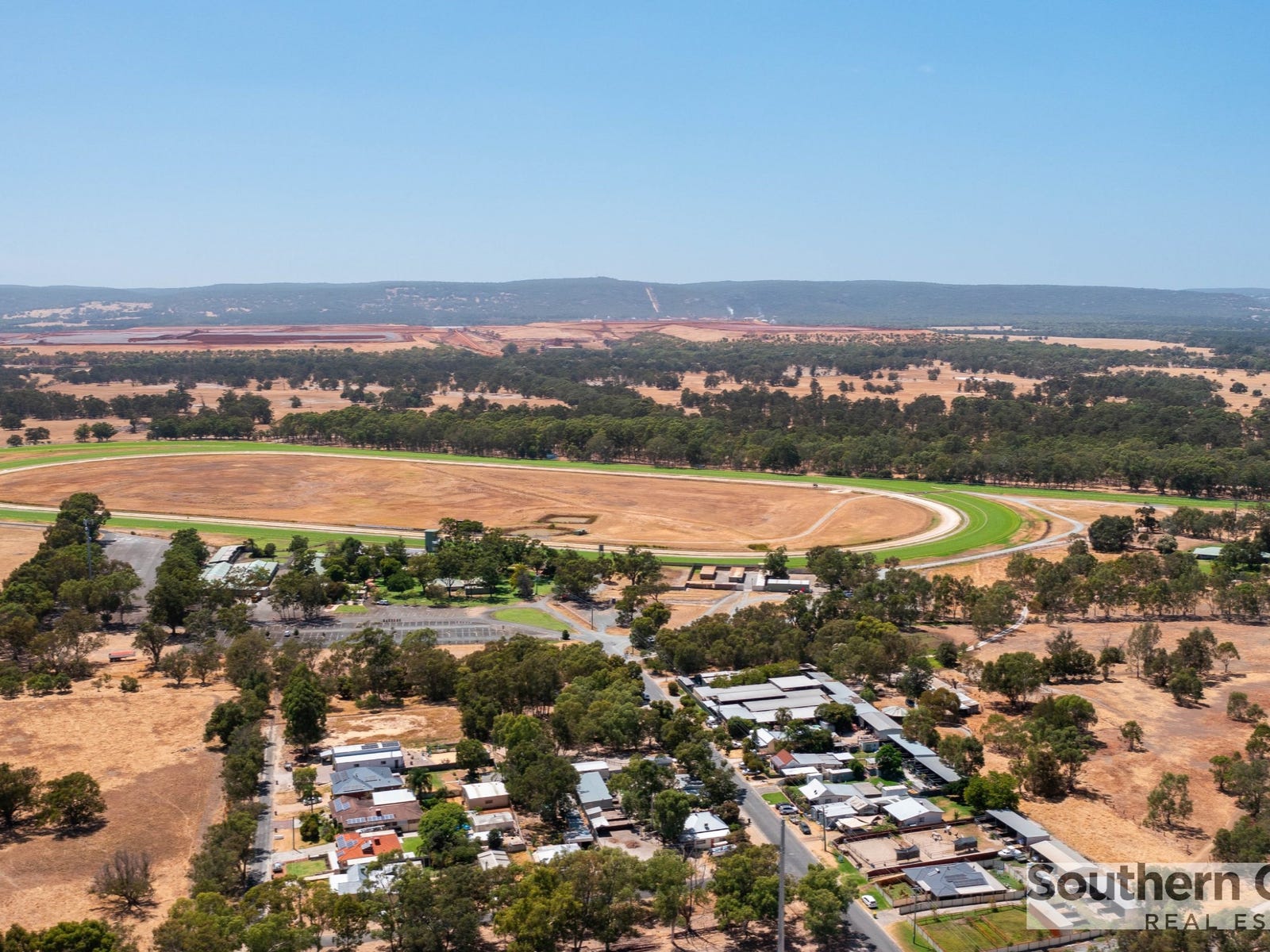 Horse Property For Sale Pinjarra WA 6208 | 11 Racecourse Road
