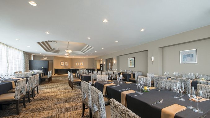Doubletree By Hilton Hotel Circle vacation deals - Lowest Prices ...