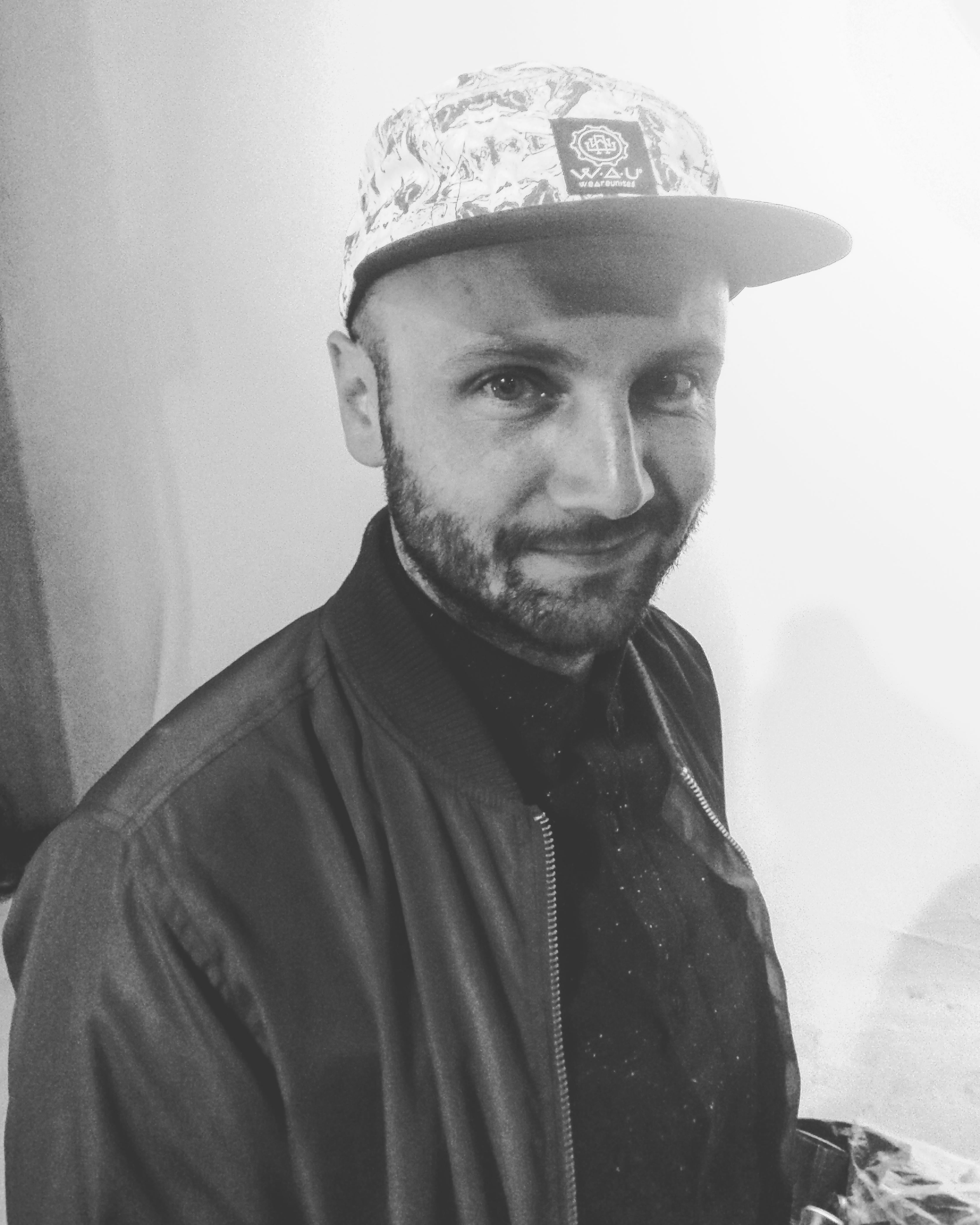 Greg is on Couchsurfing! | Couchsurfing