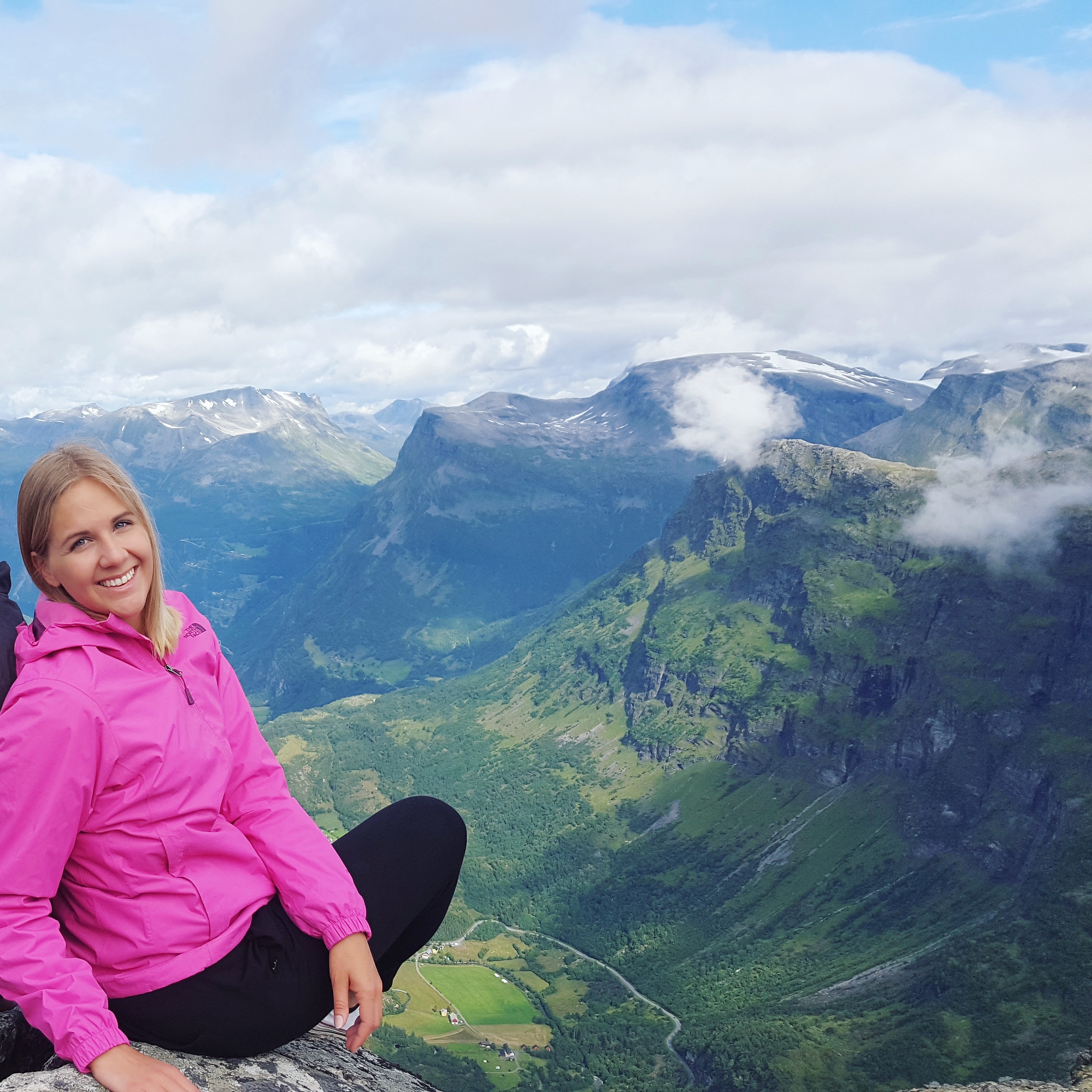 Caroline is on Couchsurfing! | Couchsurfing
