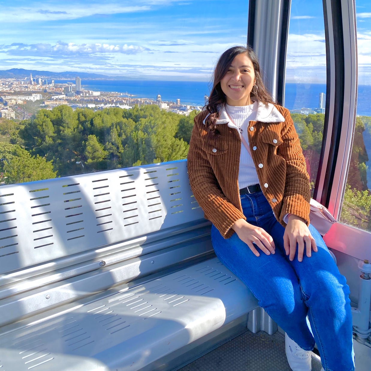 Nevine está no Couchsurfing! | Couchsurfing