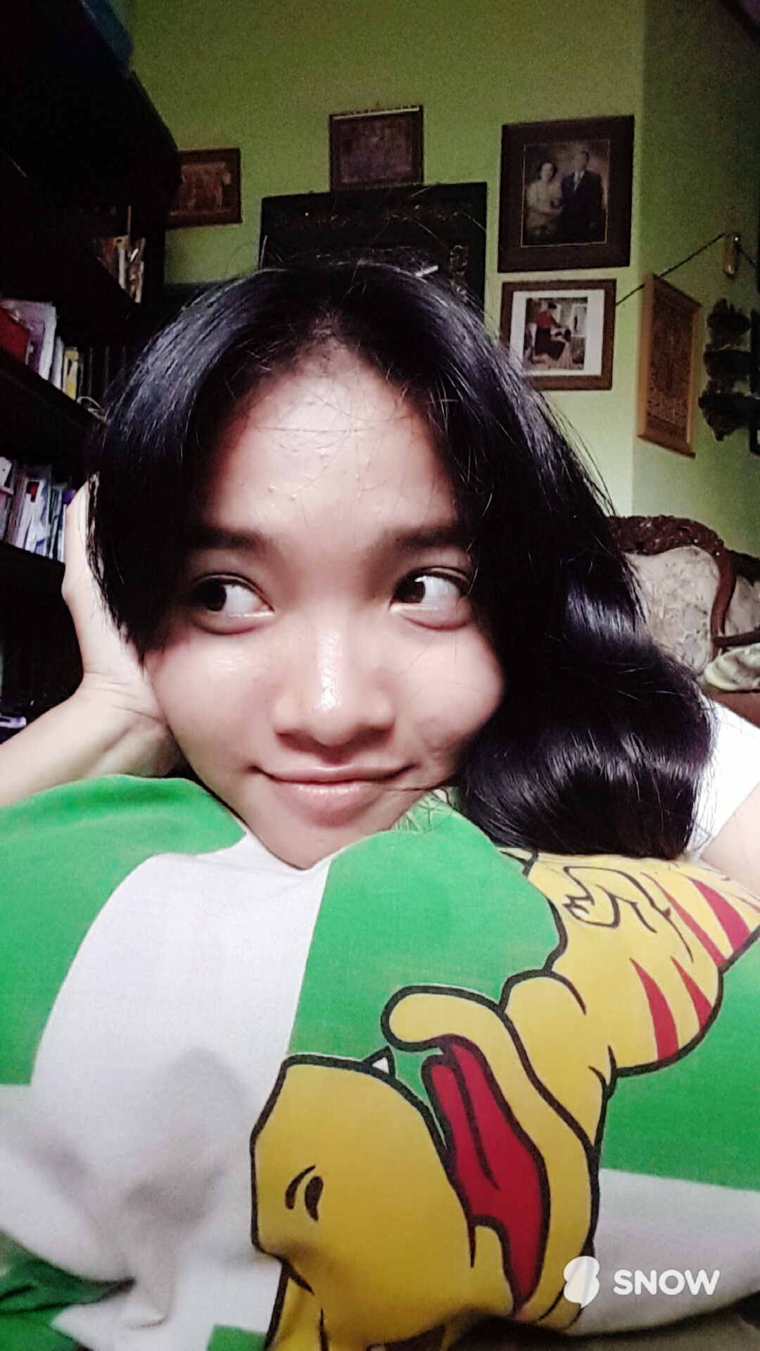Rr. Putri Intan is on Couchsurfing! | Couchsurfing