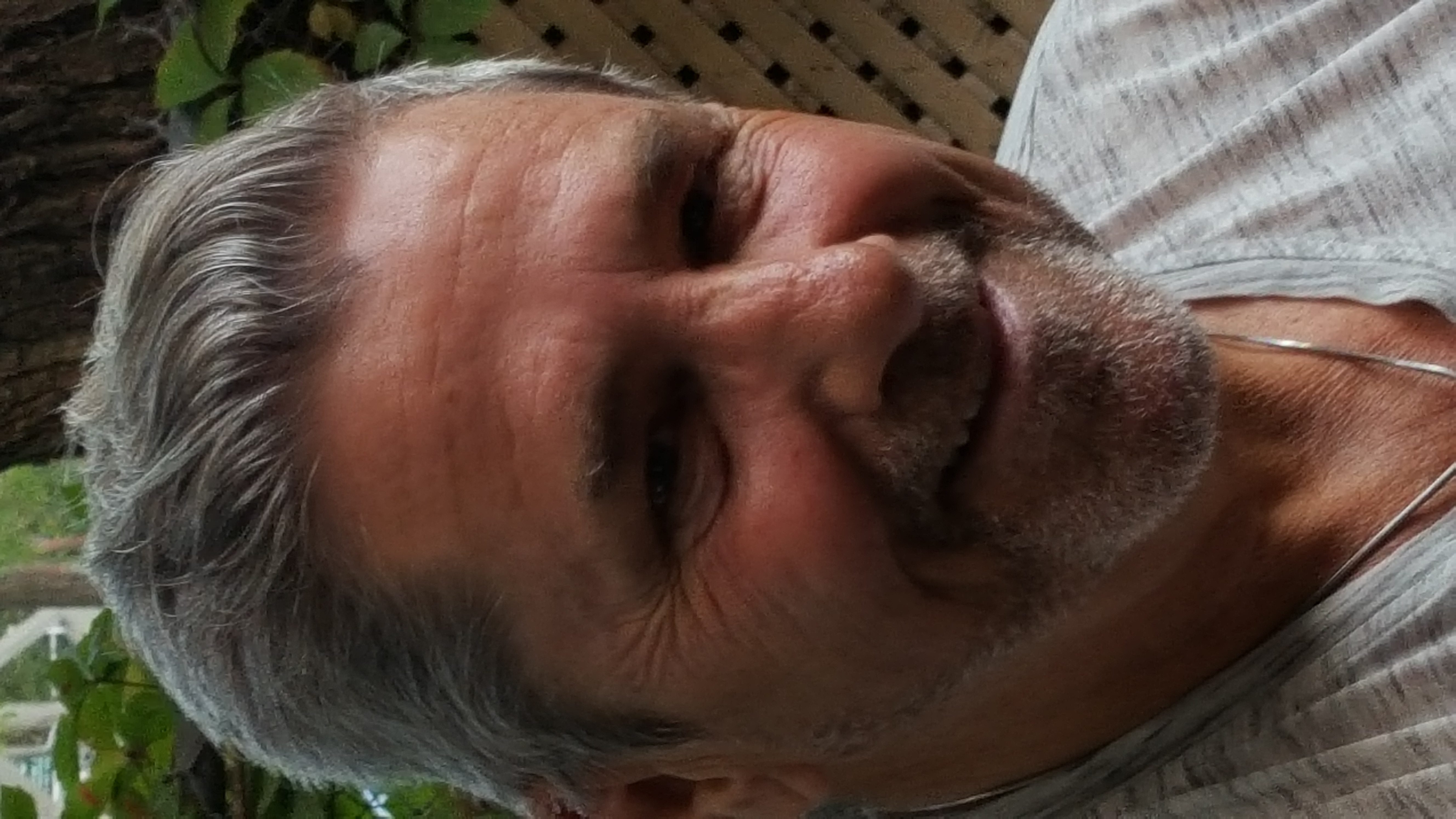 Daniel is on Couchsurfing! | Couchsurfing