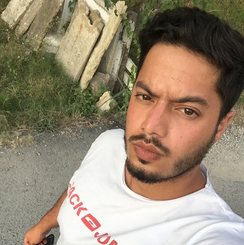 Badr is on Couchsurfing! | Couchsurfing