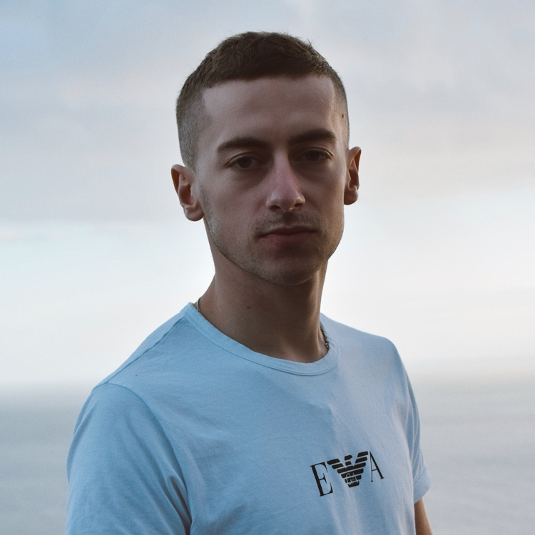 Vasya 已加入 Couchsurfing！ | Couchsurfing