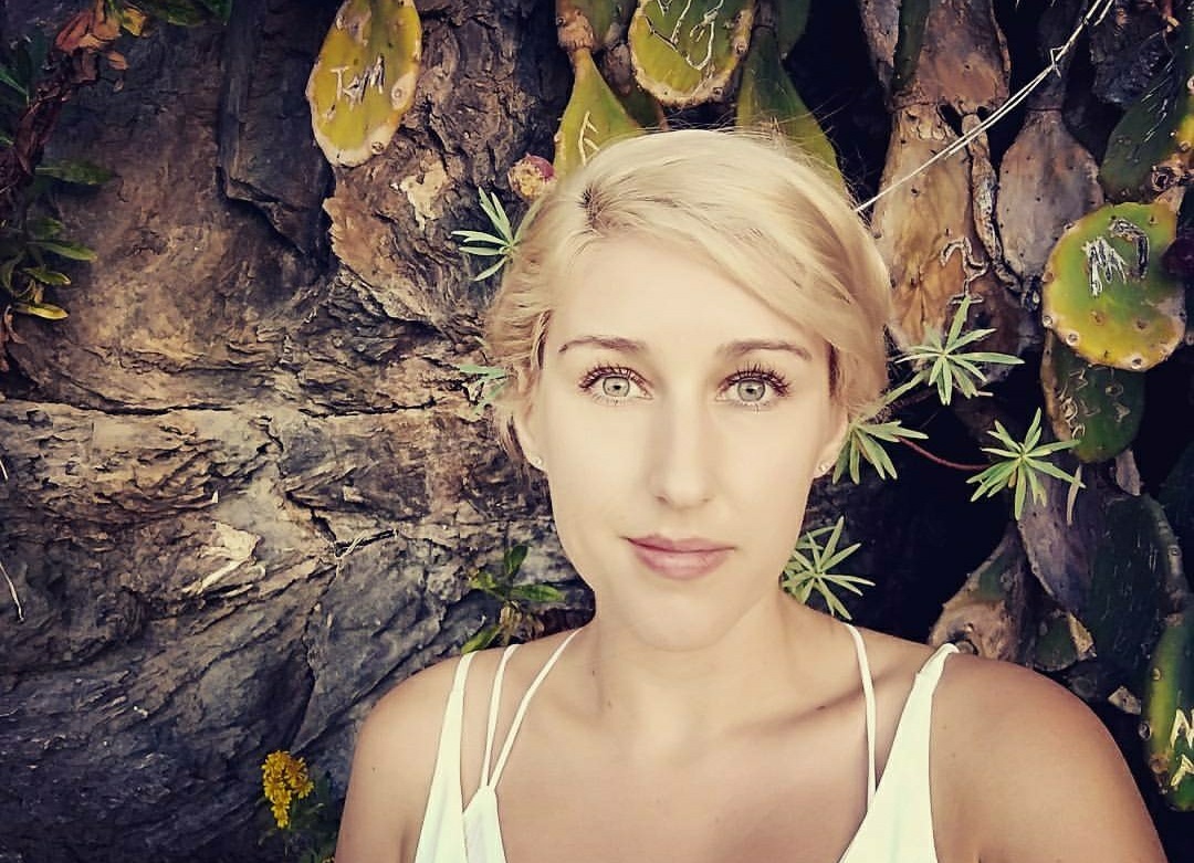 Dominique-Rose is on Couchsurfing! | Couchsurfing