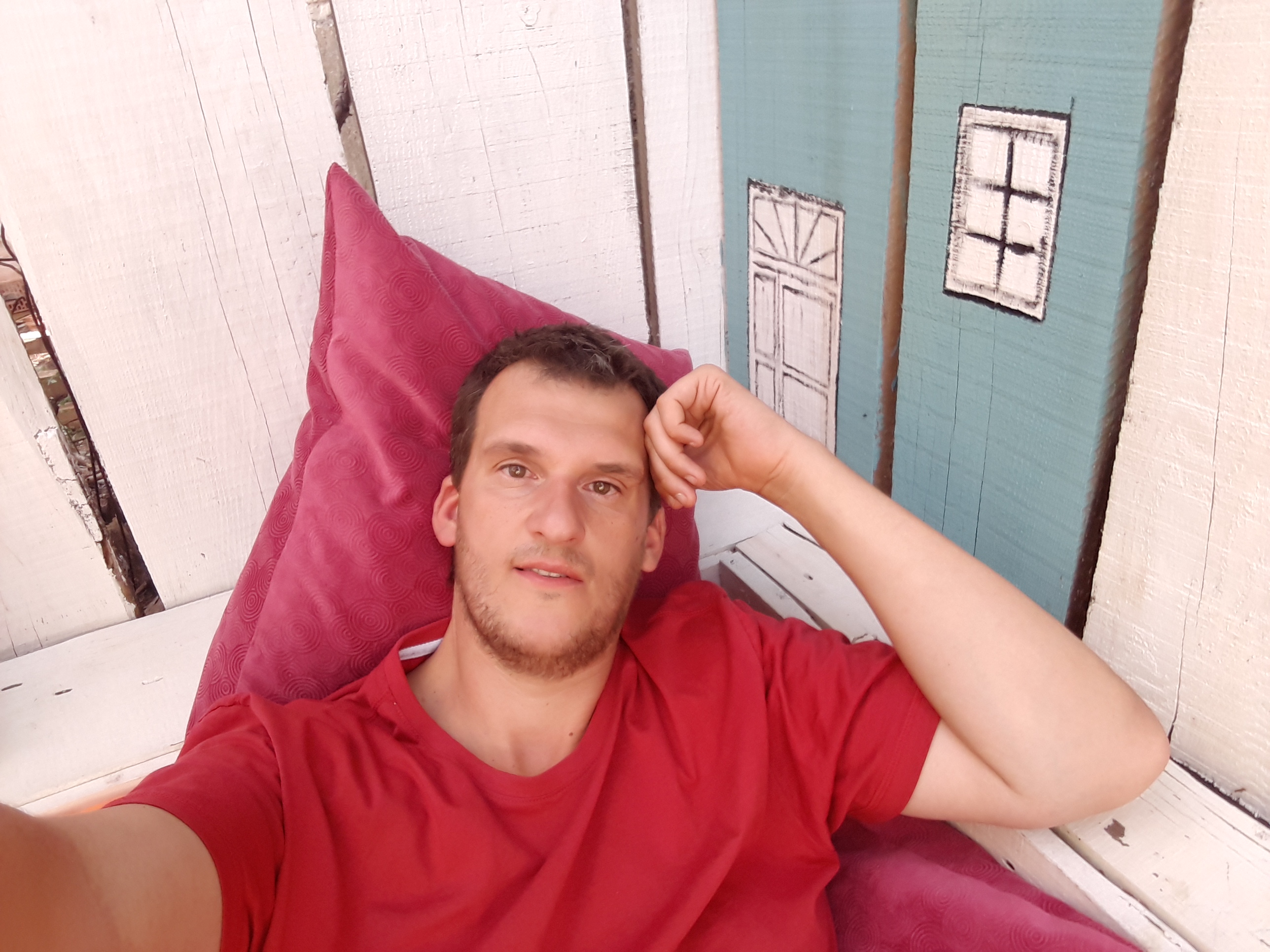 nebojsa-is-on-couchsurfing-couchsurfing