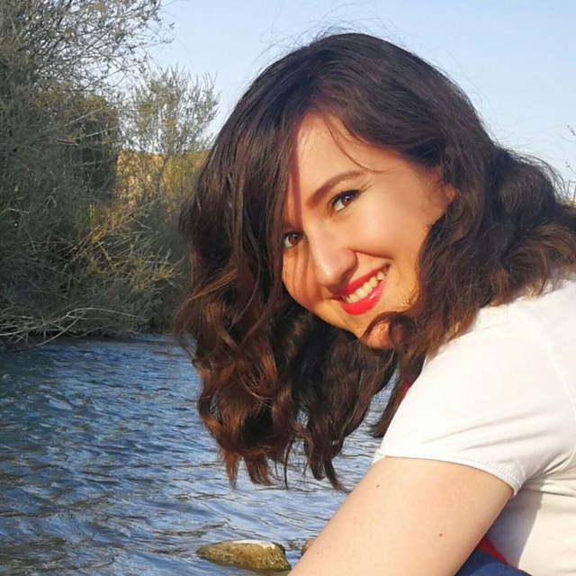 Mina is on Couchsurfing! | Couchsurfing