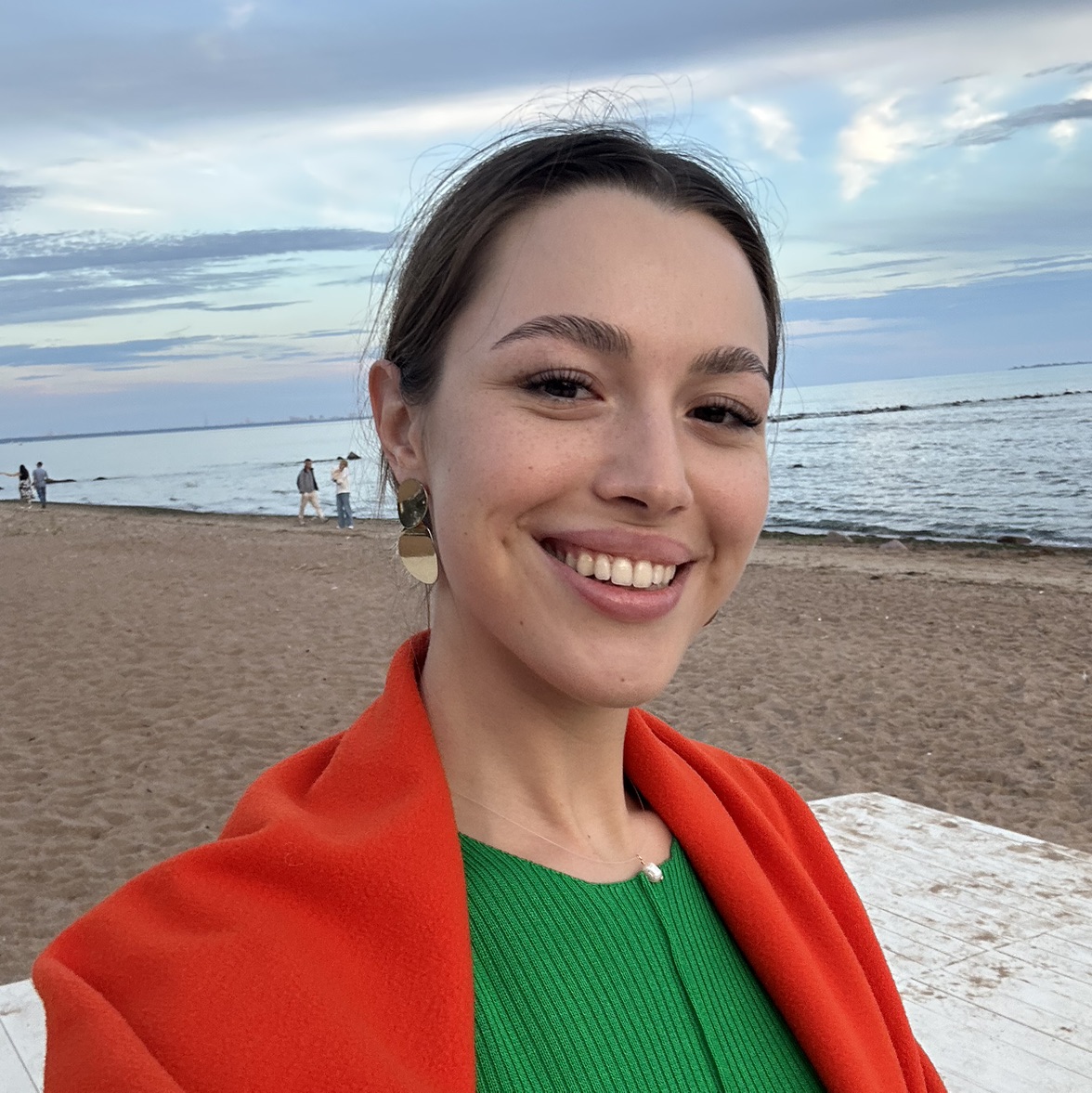 Nursina 已加入 Couchsurfing！ | Couchsurfing