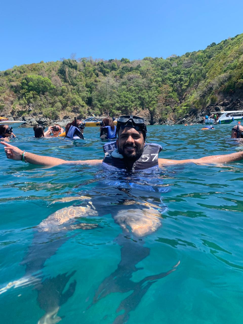 Jainil is on Couchsurfing! | Couchsurfing