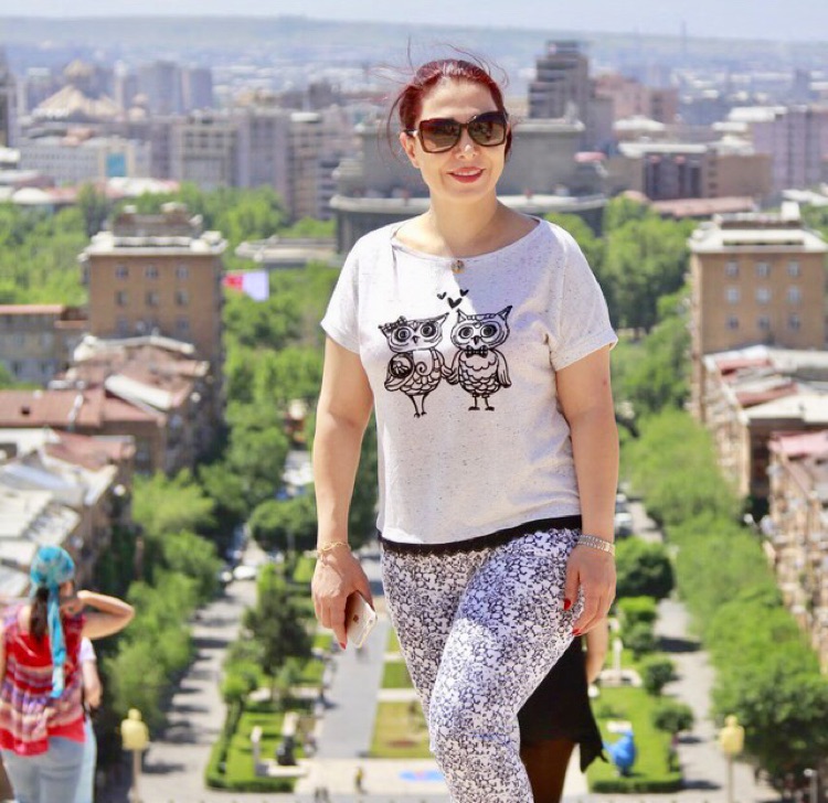 Arezoo is on Couchsurfing! | Couchsurfing