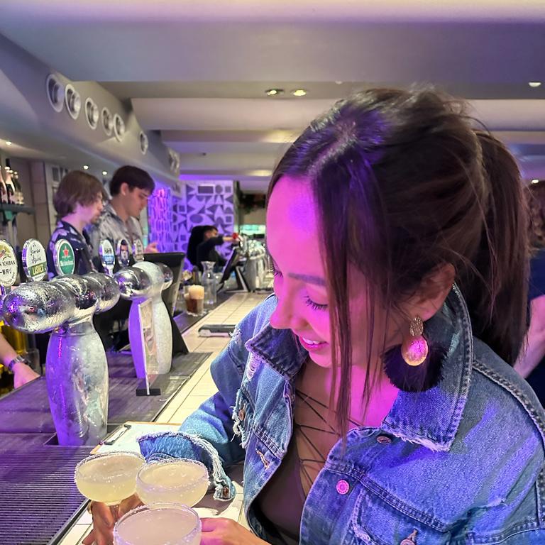 Lorena is on Couchsurfing! | Couchsurfing