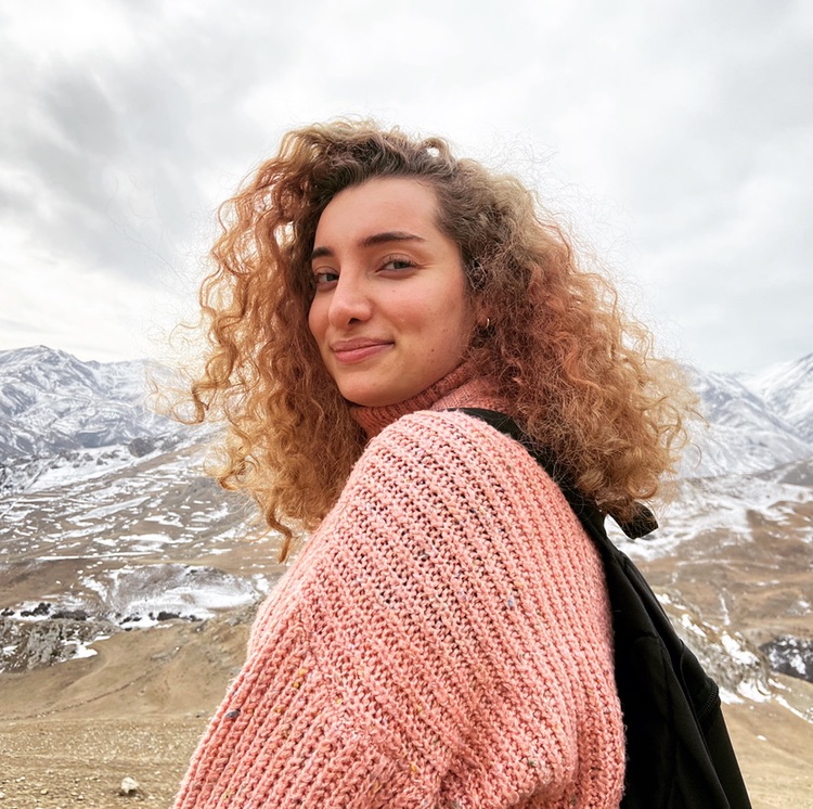 Sevinj is on Couchsurfing! | Couchsurfing