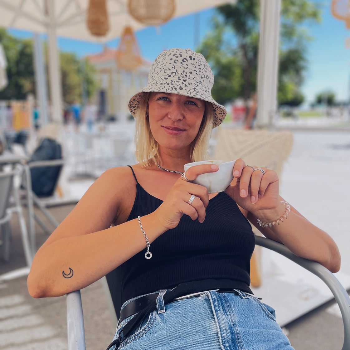 Lena is on Couchsurfing! | Couchsurfing