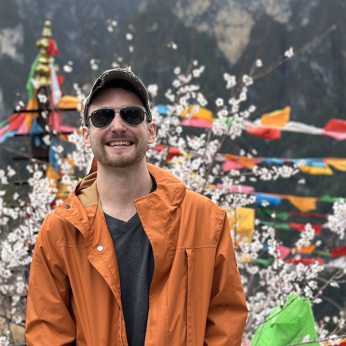 davis is on Couchsurfing! | Couchsurfing