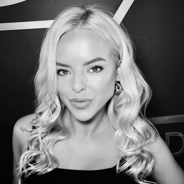 Evelina 已加入 Couchsurfing！ | Couchsurfing