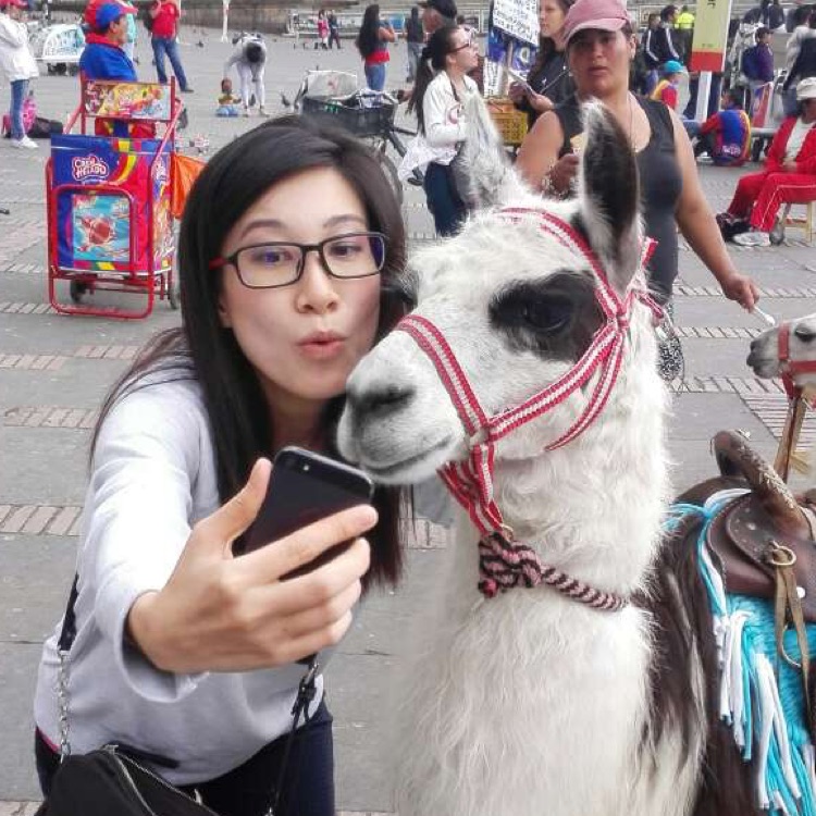 is on Couchsurfing! | Couchsurfing