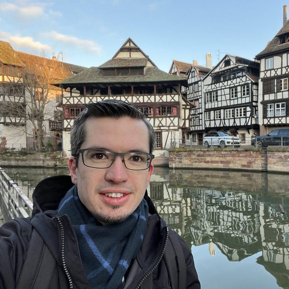 Damien is on Couchsurfing! | Couchsurfing