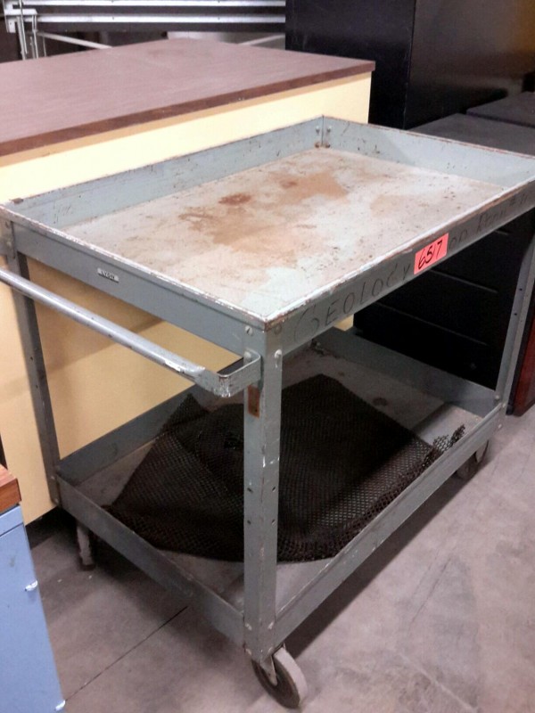 iBid Lot # 6517 - Lyon Metal Cart