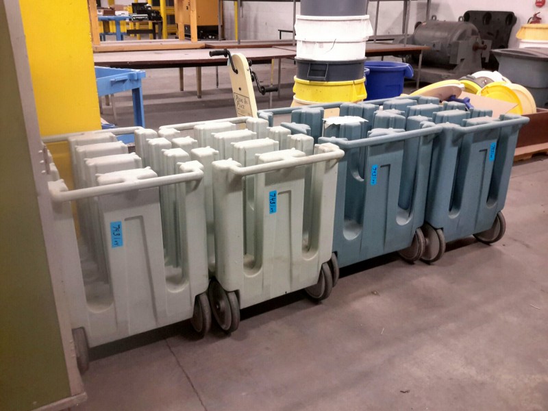 iBid Lot # 7431 - Cambro Plate Carts (4 each)