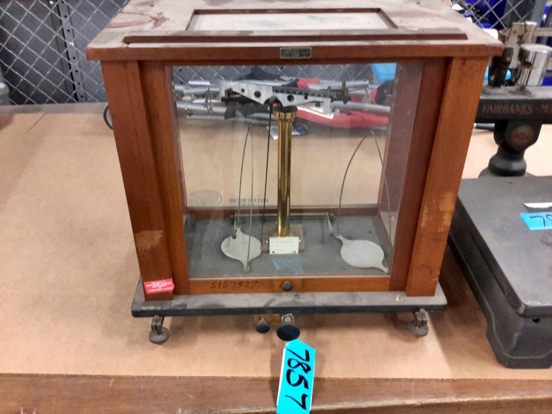 iBid Lot # 7857 - Voland & Sons Vintage Scientific Analytical Balance Scale