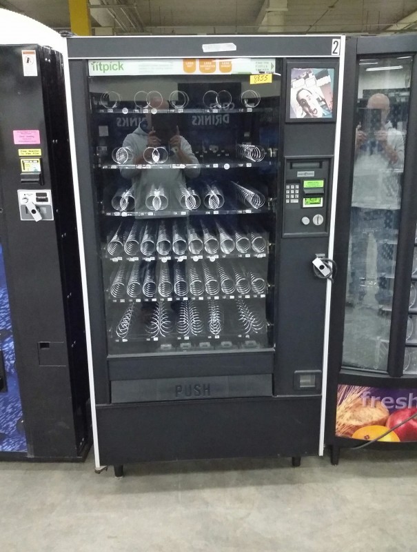 iBid Lot # 8855 - Spiral Snack Vending Machine