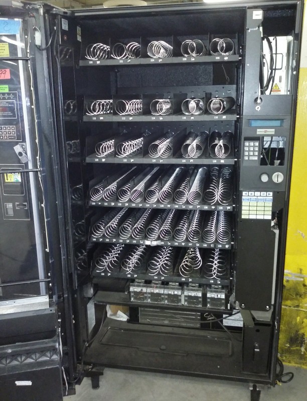 iBid Lot # - 9398 - Spiral Snack Vending Machine