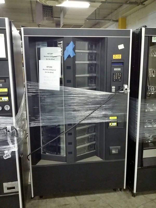 iBid Lot # 2105 - Carousel Vending Machine