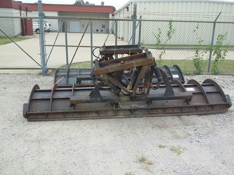 iBid Lot # 2903 - Monroe 12ft Snow Plow/Blade