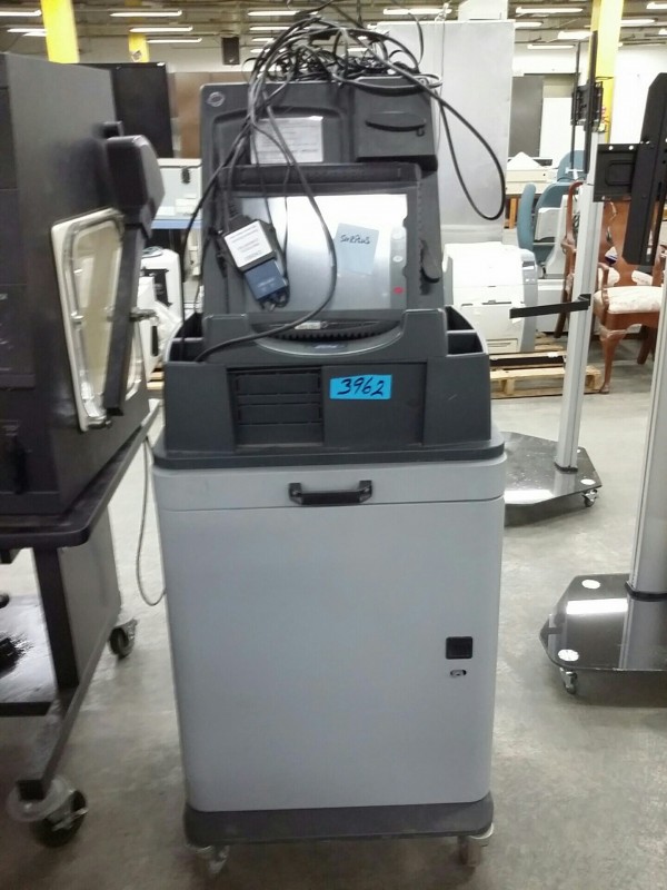 iBid Lot # 3962 - Genrad Model 418-F225 Ford Diagnostic Scanning Machine