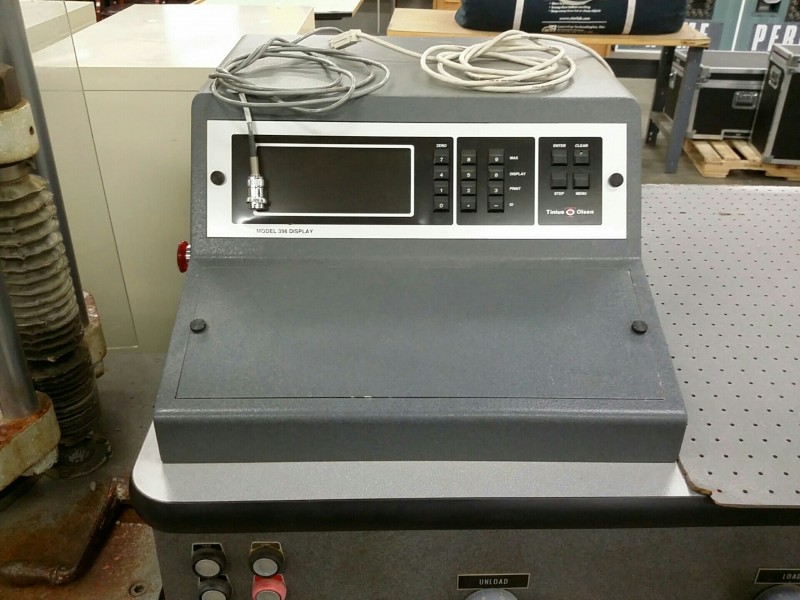 iBid Lot # 4749 - Tinius Olsen Materials Testing Machine