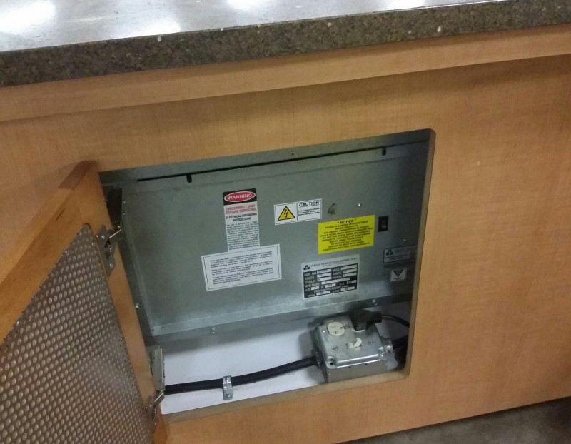 iBid Lot # 5393 - Coldwell Buffet Serving Table