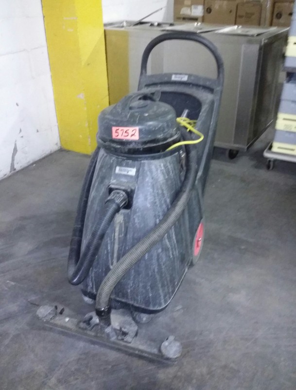 iBid Lot # 5752 - Renown Model SN18WD Wet/Dry Vacuum