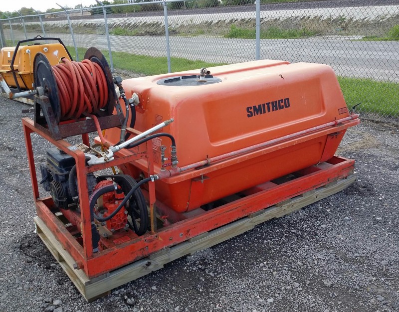 iBid Lot # 5571 - Smithco Sprayer Tank w/Pump, Hose, & Motor