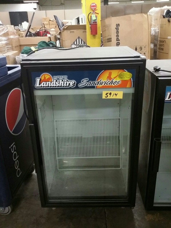 iBid Lot # 5914 - True Model GDM-07 Countertop Display Refrigerator