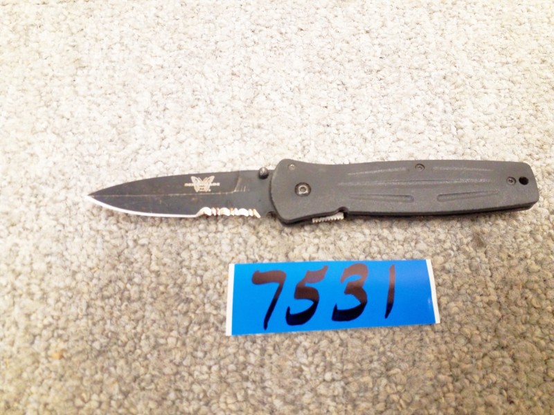iBid Lot # 7531 - Benchmade ATS-34 Pocket Knife