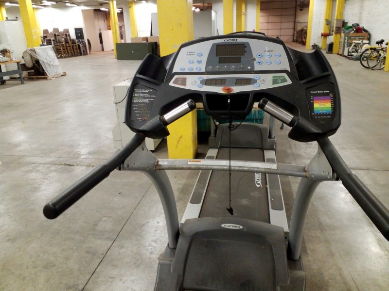 iBid Lot # 7719 - Cybex Pro+ Treadmill