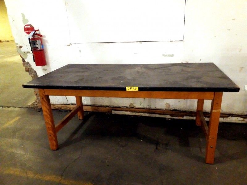 iBid Lot # 7870 - Table