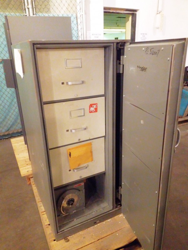 iBid Lot # 8281 - Mosler File Safe (no key, or combination)