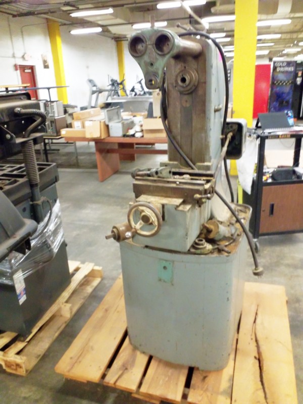 iBid Lot # 8985 - Heald Precision Model 400 Milling Machine