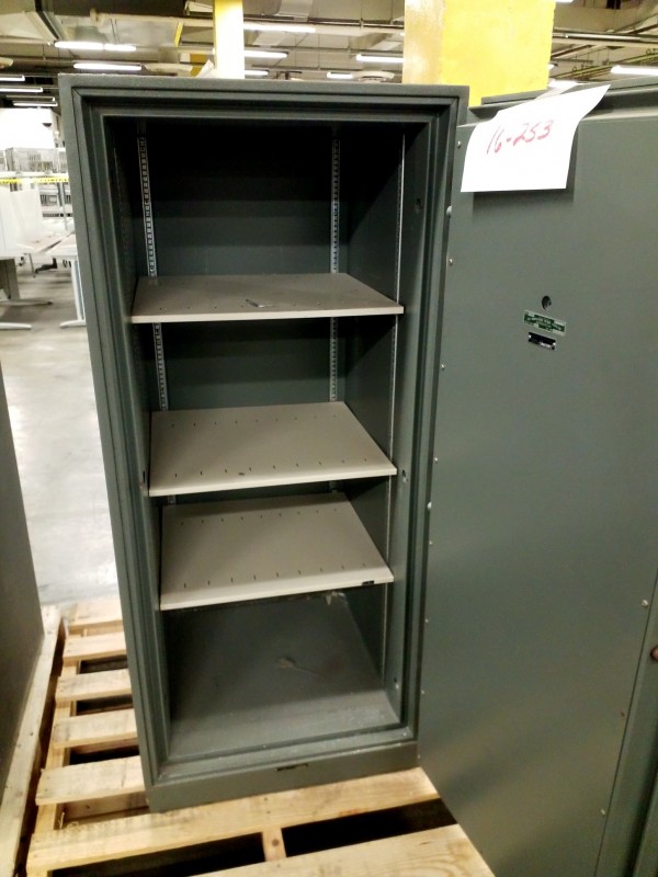 iBid Lot # 9181 - Herring-Hall-Marvin Safe Co. Safe (no key or combination)