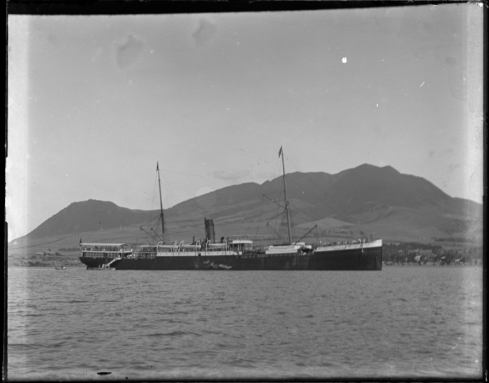 [SS Madiana off St. Kitts] | 1International Center of Photography