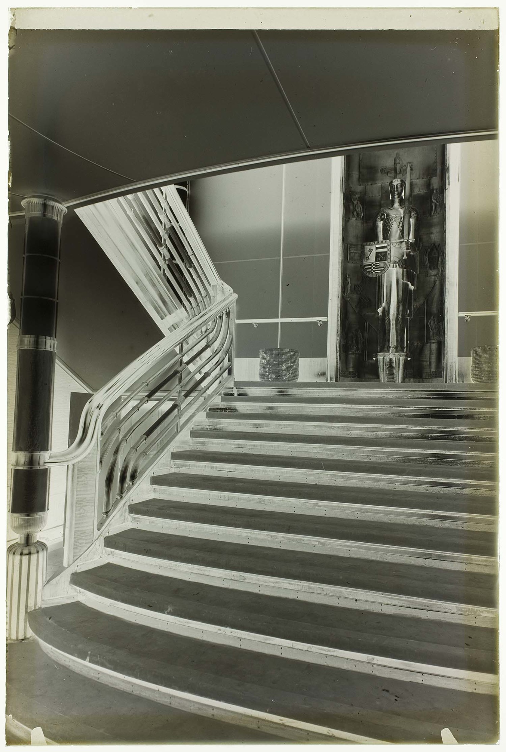 [Staircase, SS Bremen] | International Center of Photography