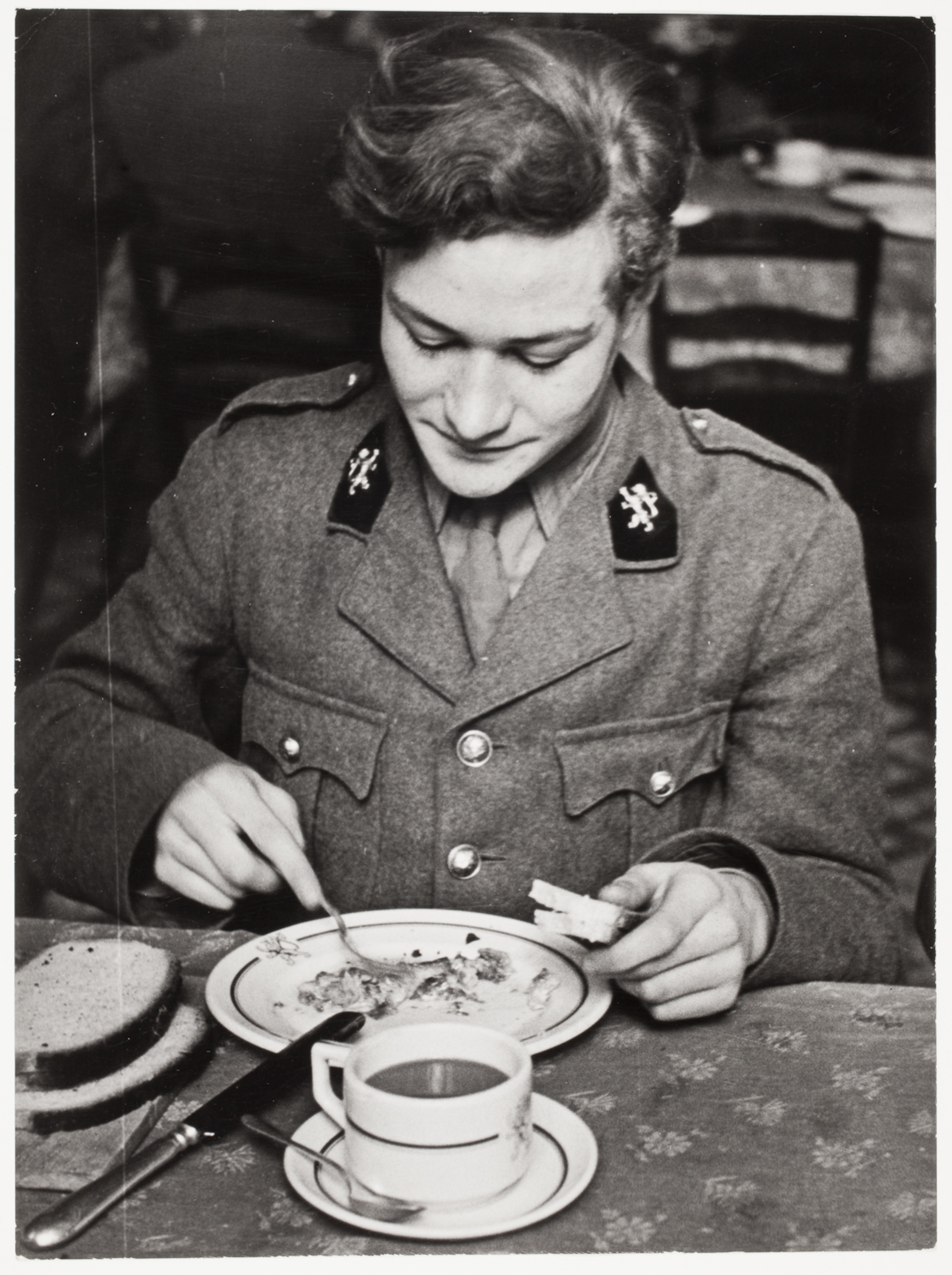 [Soldier eating breakfast, Royal Military Academy, Brussels ...