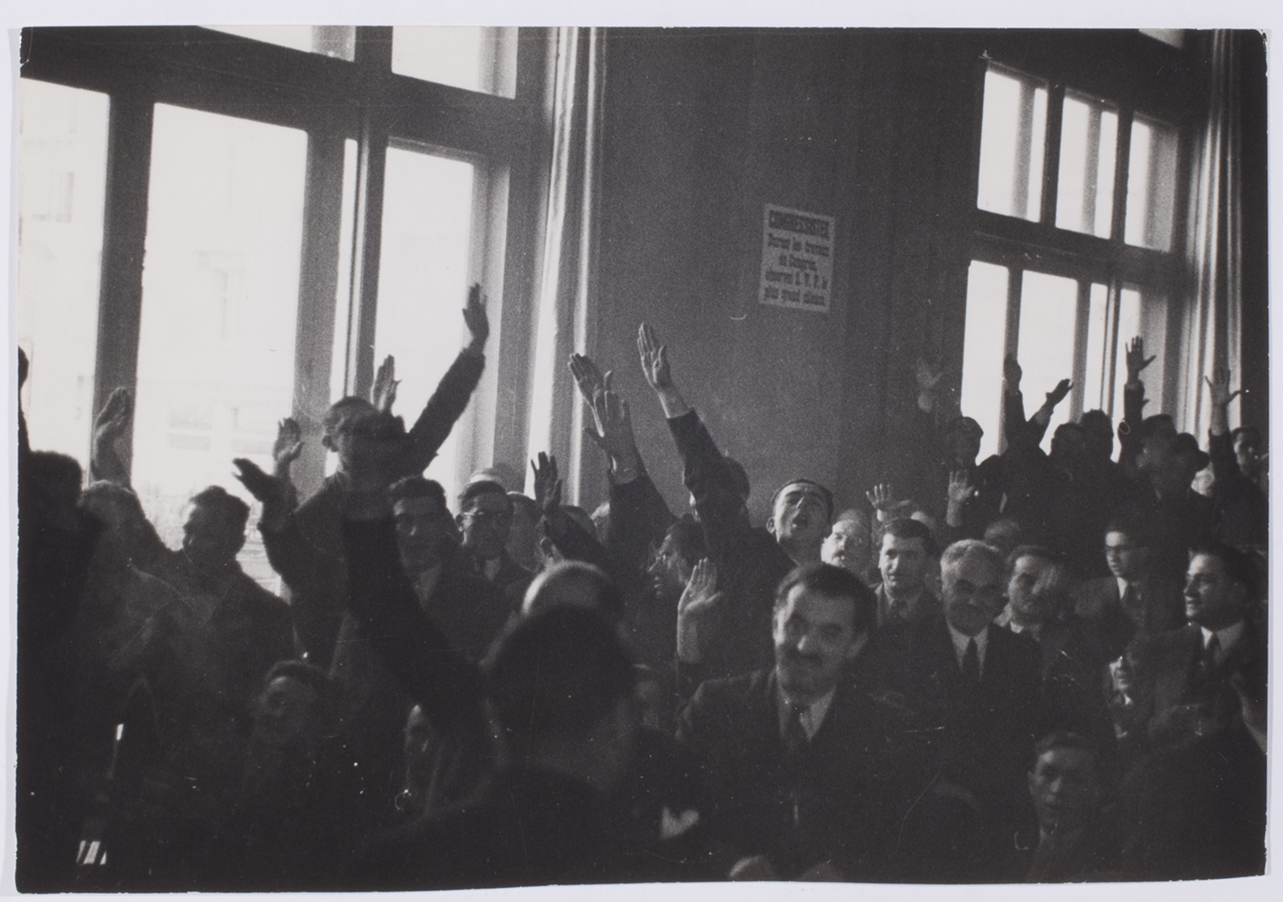[Men raising their arms during the Radical-Socialist Congress in ...